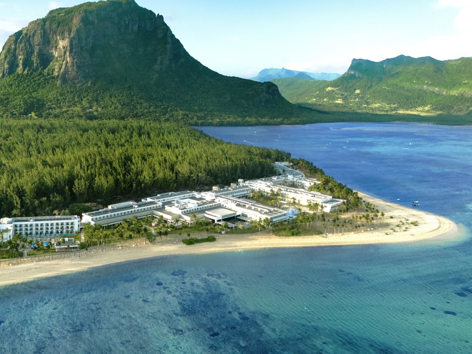 Riu Palace Mauritius - Le Morne Urlaub inkl. Flug » ltur