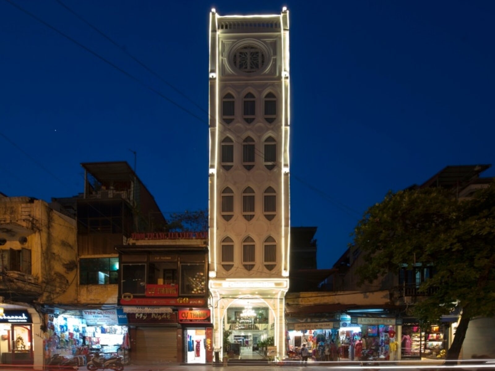 Hotel Hanoi Victor Metropolis Hotel & Rooftop Bar in Hanoi günstig ...