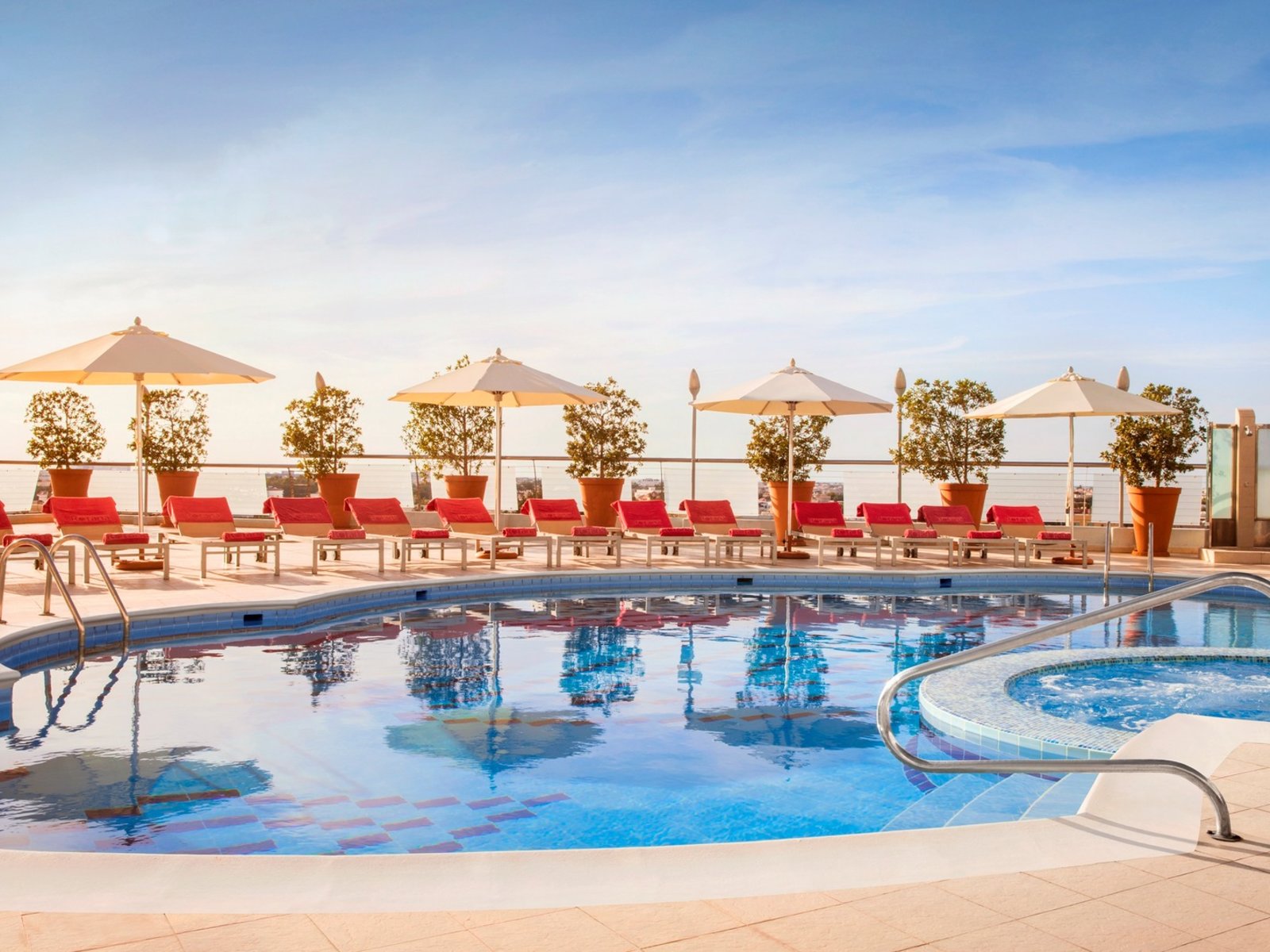 Hotel Towers Rotana in Dubai, Sheikh Zayed Road günstig buchen bei TUI.com