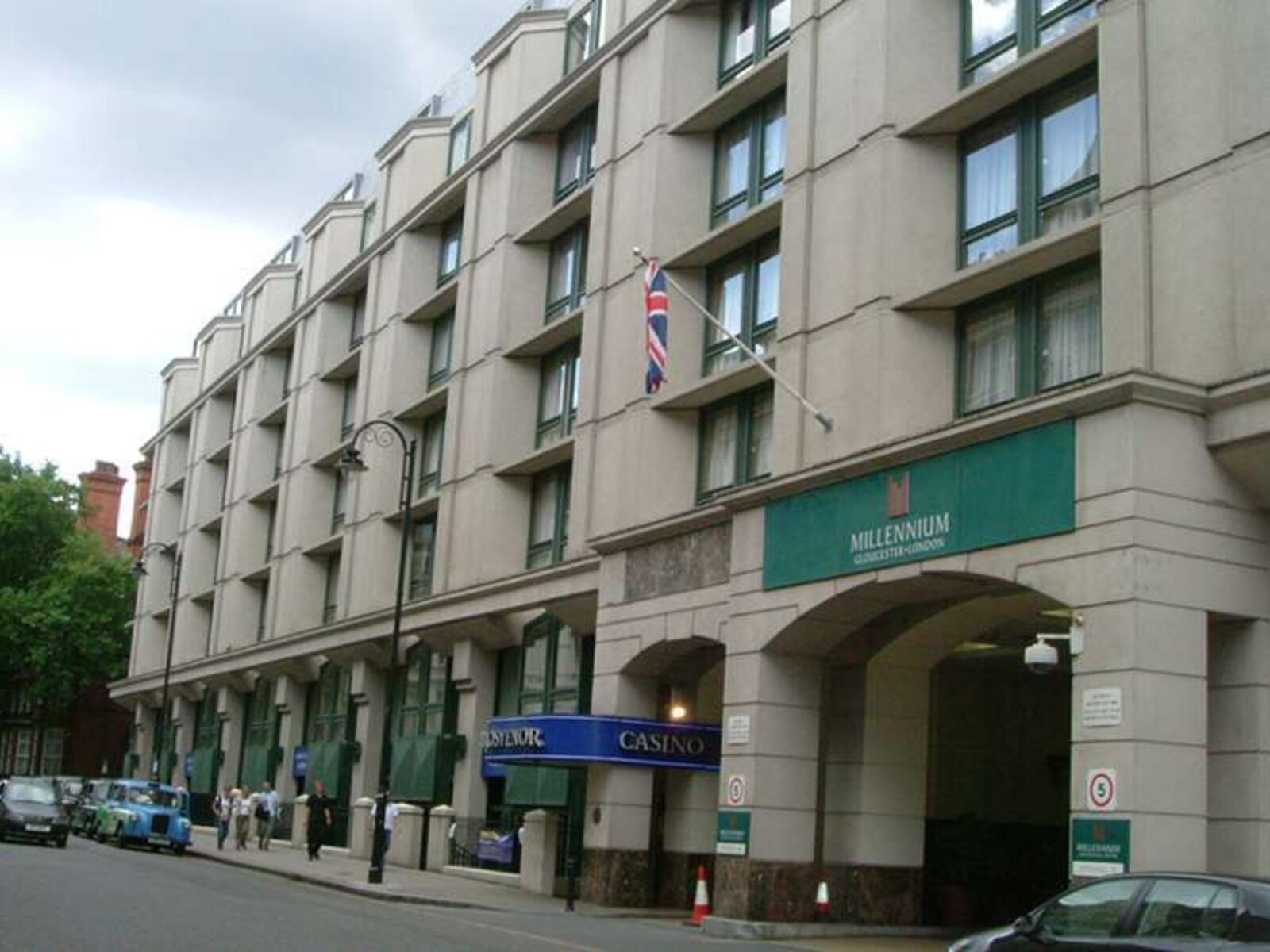 Hotel Millennium Hotel And Conference Centre Gloucester London in ...