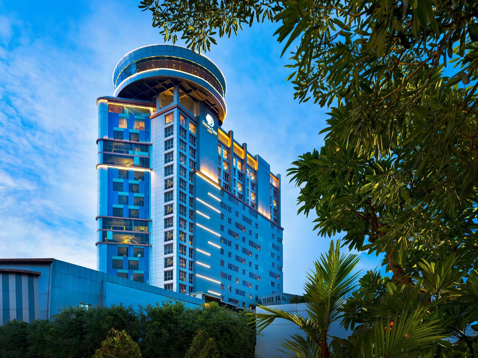 Hotel DoubleTree by Hilton Surabaya in Surabaya günstig buchen bei TUI.ch