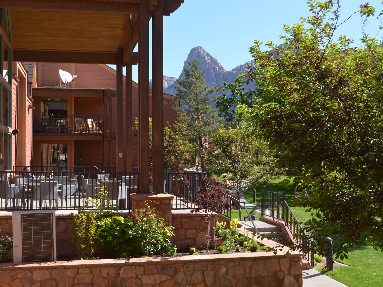 Holiday Inn Express Springdale - Zion National Park Area » ltur