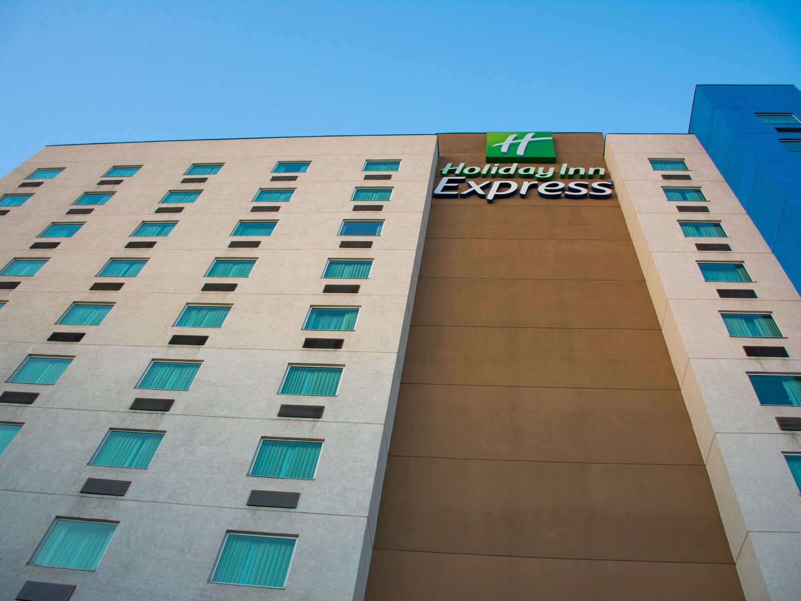 Hotel Holiday Inn Express Saltillo Zona Aeropuerto in Saltillo günstig ...