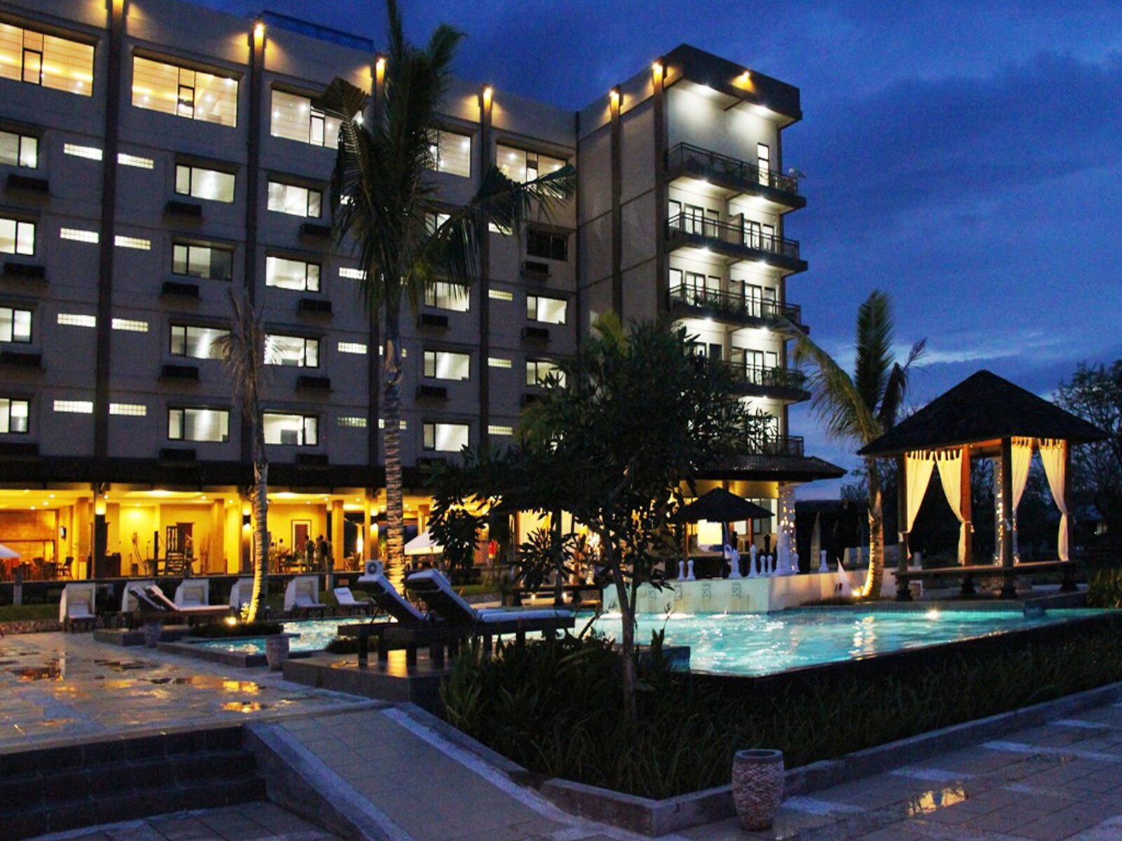 Hotel The Jayakarta Suites Komodo-Flores in Labuan Bajo günstig buchen ...