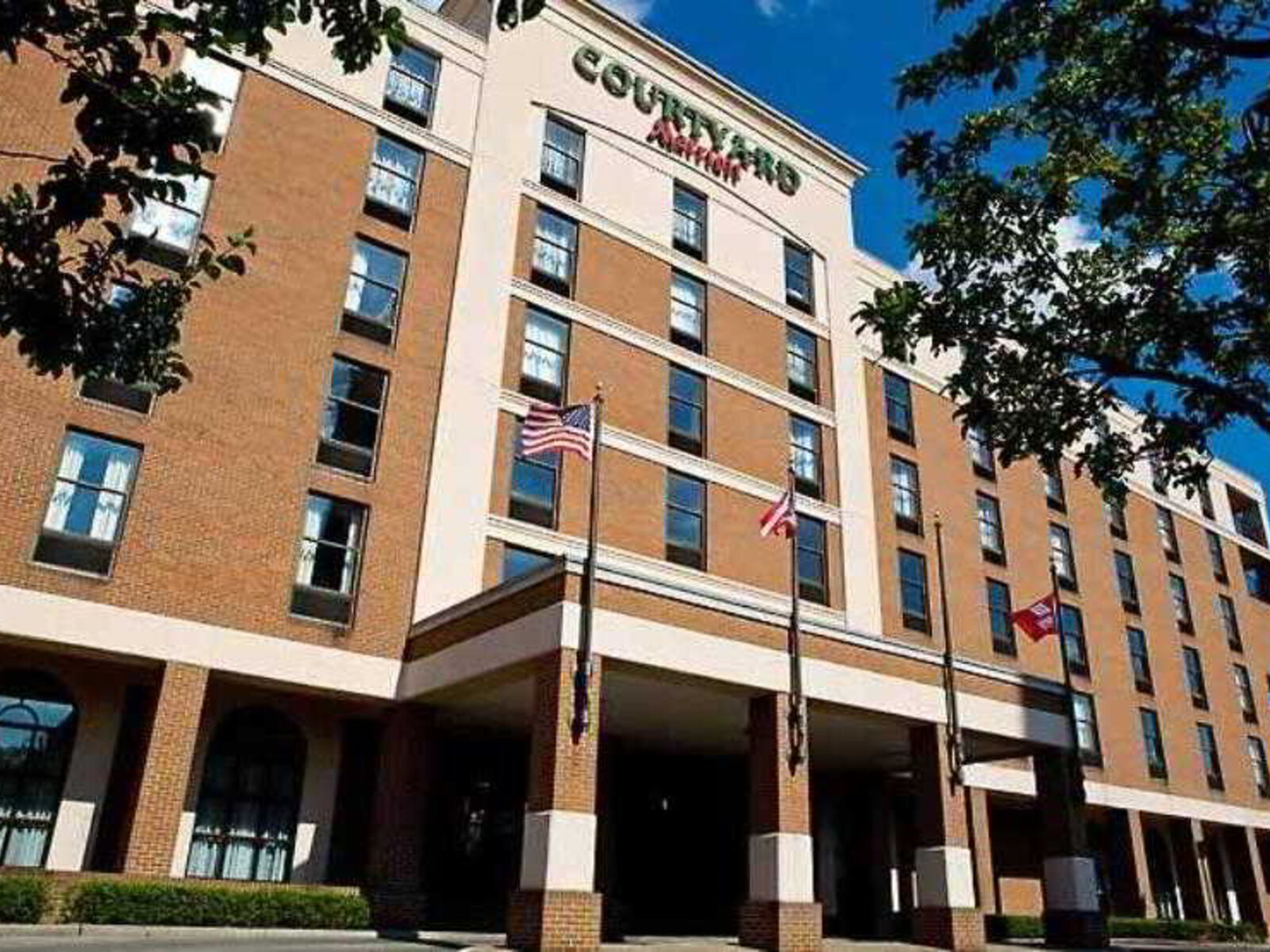 Hotel Courtyard Springfield Downtown in Springfield günstig buchen bei ...