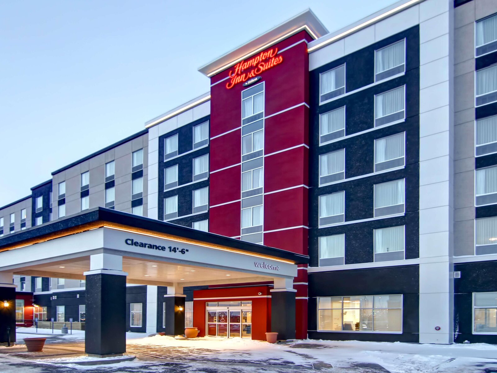 Hotel Hampton Inn & Suites by Hilton Grande Prairie in Grande Prairie ...
