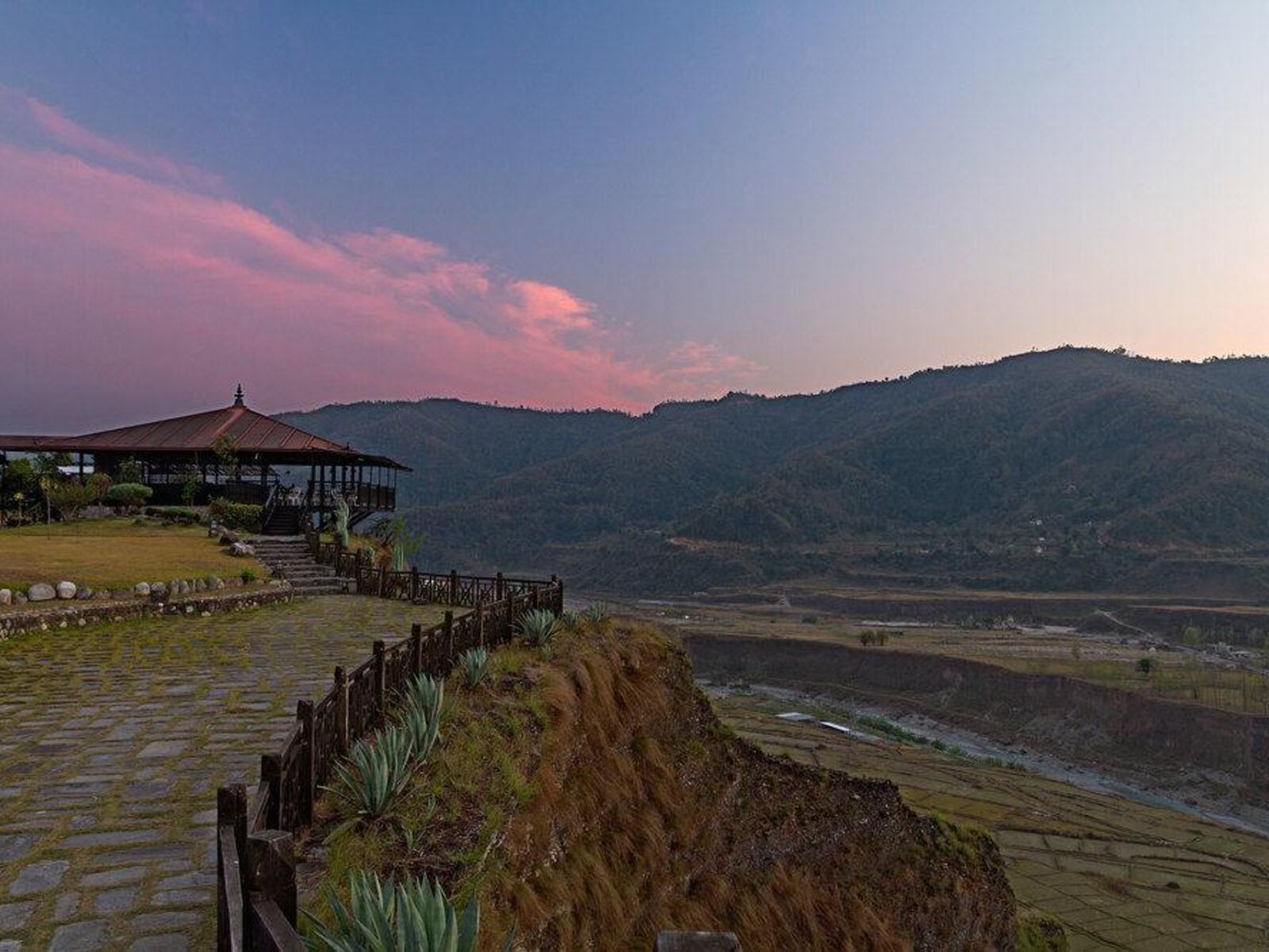 Hotel The Fulbari Resort & Spa in Pokhara günstig buchen bei TUI.com