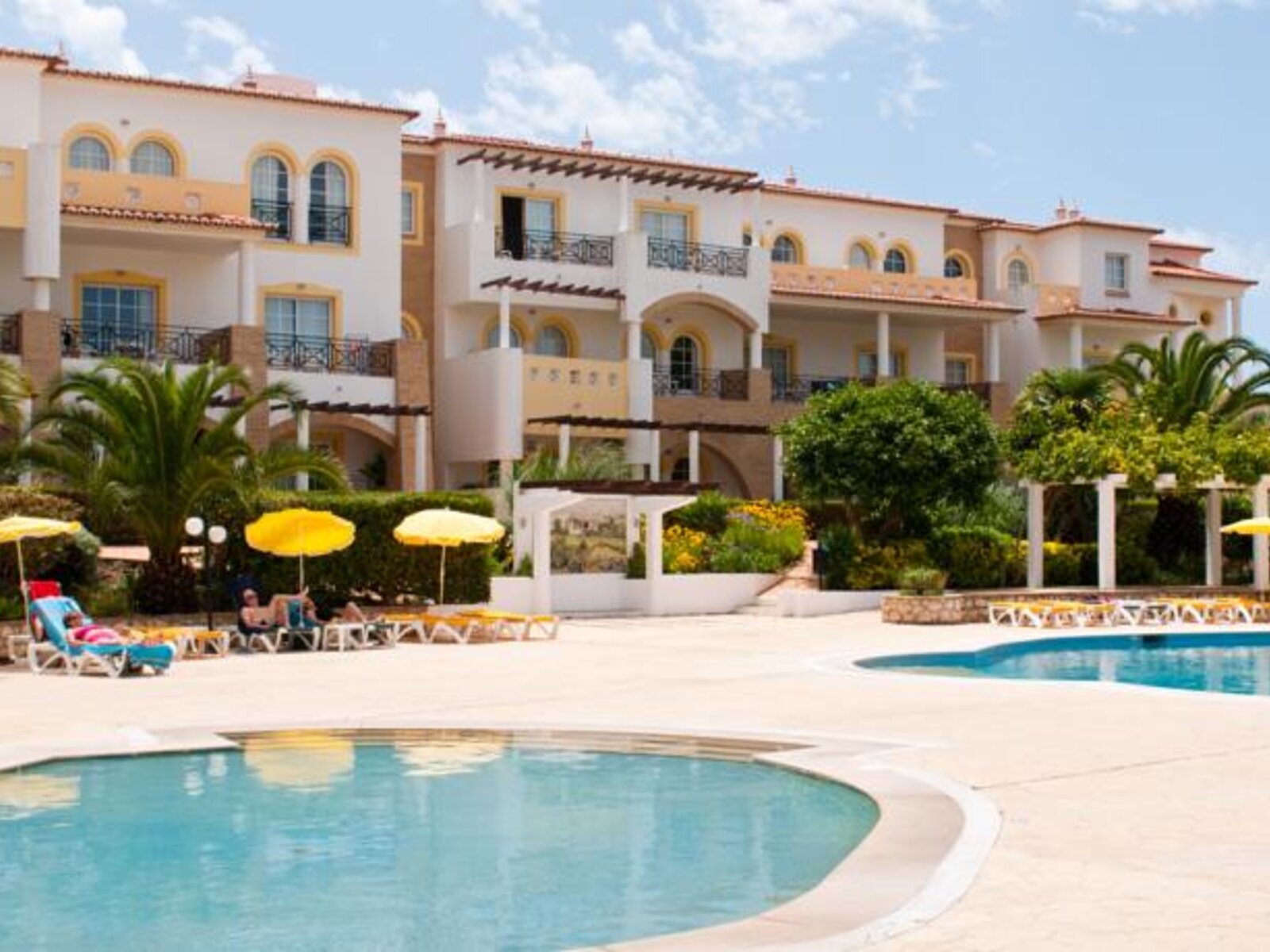 Hotel Luz Bay Club Beach & Sun Hotel in Praia da Luz günstig buchen bei ...