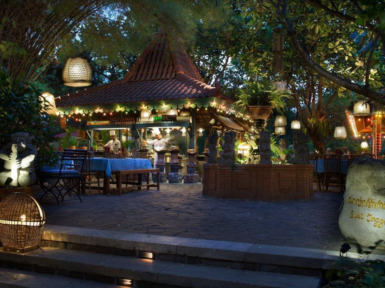 Hotel Bumi Surabaya City Resort in Surabaya günstig buchen bei TUI.com