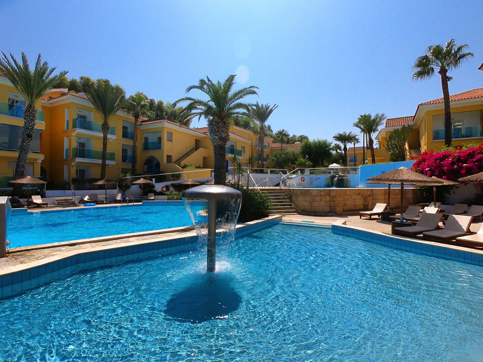 Hotel Malama Beach Holiday Village in Protaras günstig buchen bei TUI.com