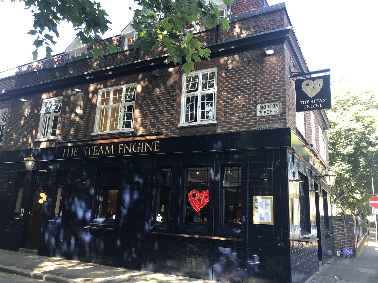Hotel PubLove @ The Steam Engine Waterloo in London günstig buchen bei ...