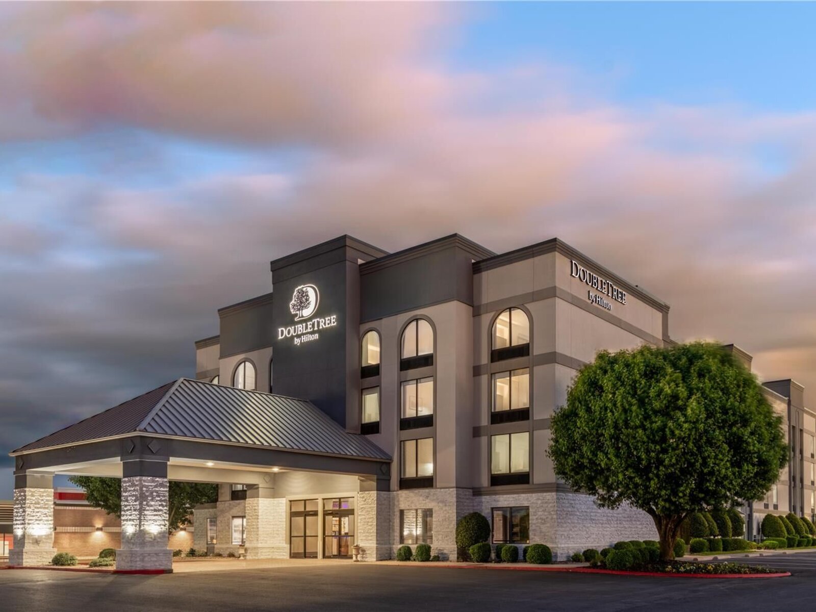 Hotel DoubleTree by Hilton Springdale in Springdale günstig buchen bei ...
