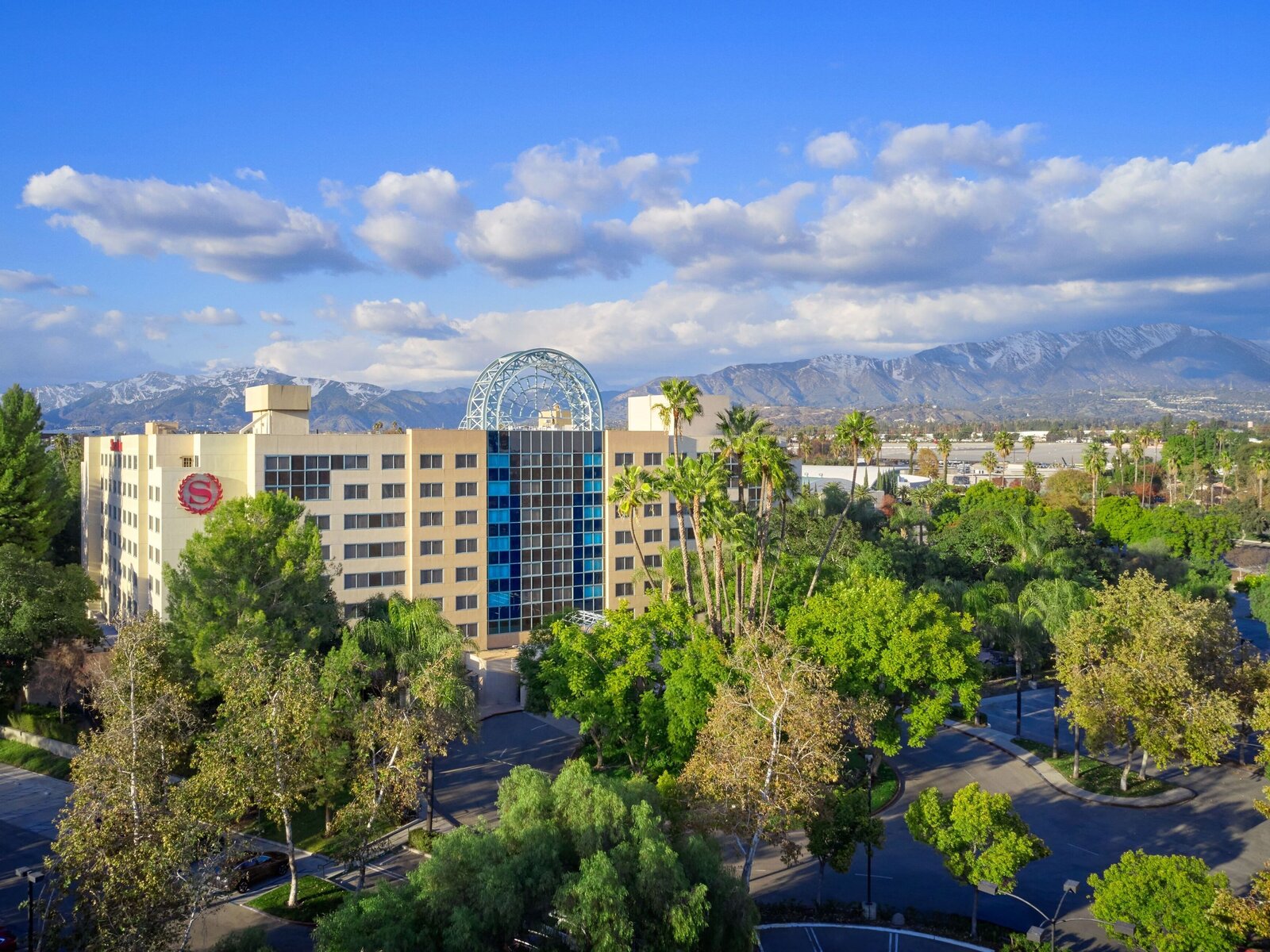 Hotel Sheraton Fairplex Hotel & Conference Center in Pomona günstig ...