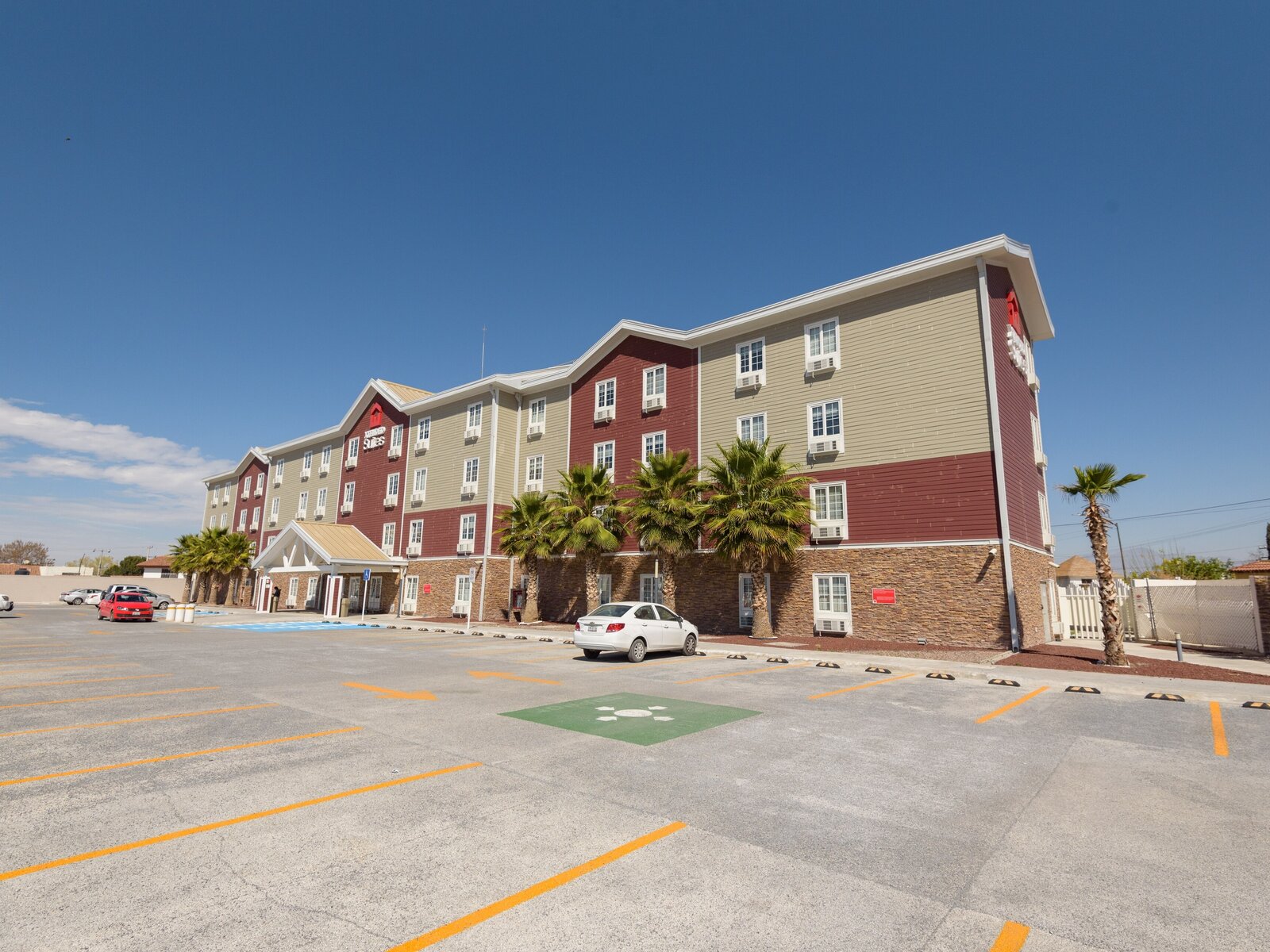 Hotel Hotel Extended Suites Saltillo Galerias in Saltillo günstig ...