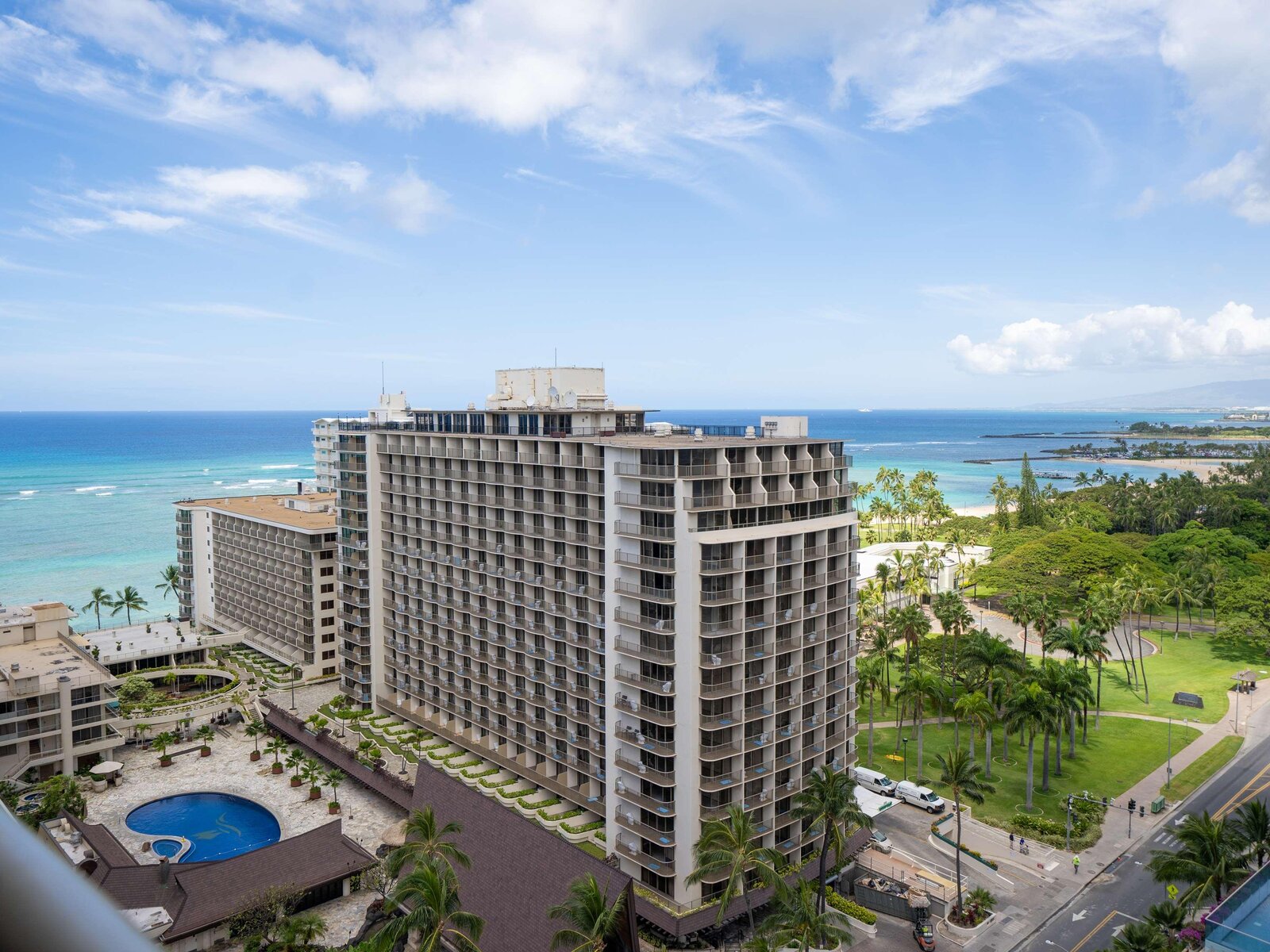 Embassy Suites Waikiki Beach - Honolulu Urlaub inkl. Flug » ltur