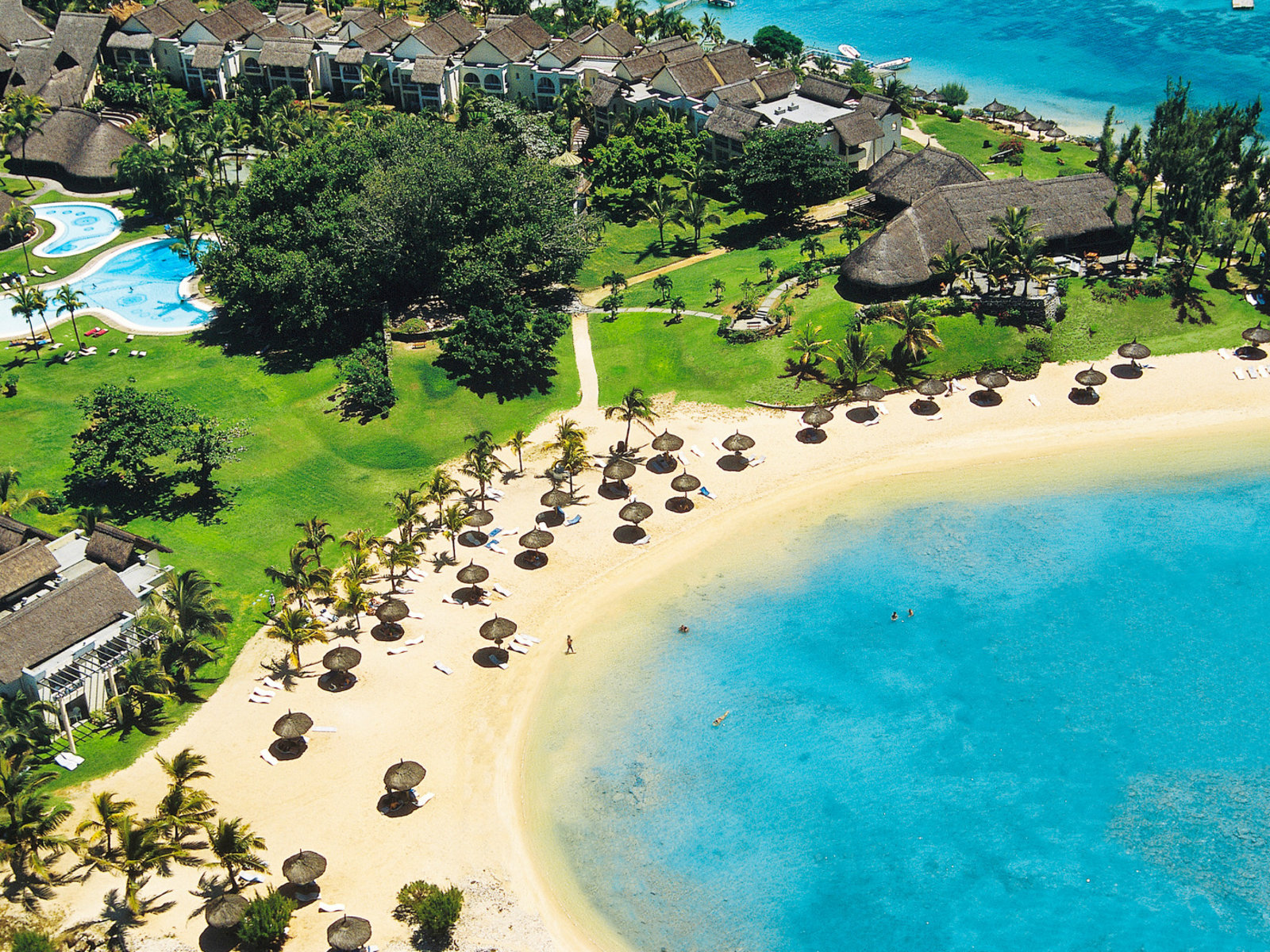 Hotel Canonnier Beachcomber Golf Resort & Spa in Grand Baie günstig ...