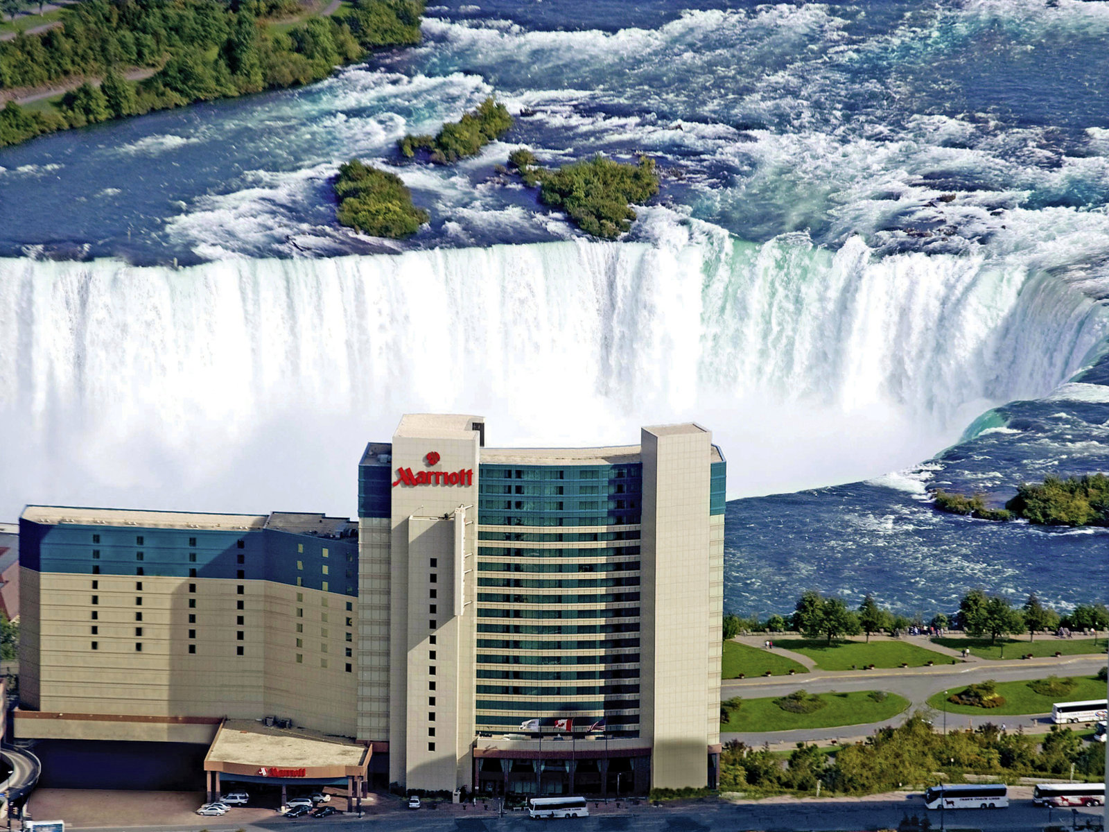 Hotel Niagara Falls Marriott Fallsview Hotel & Spa in Niagara Falls ...